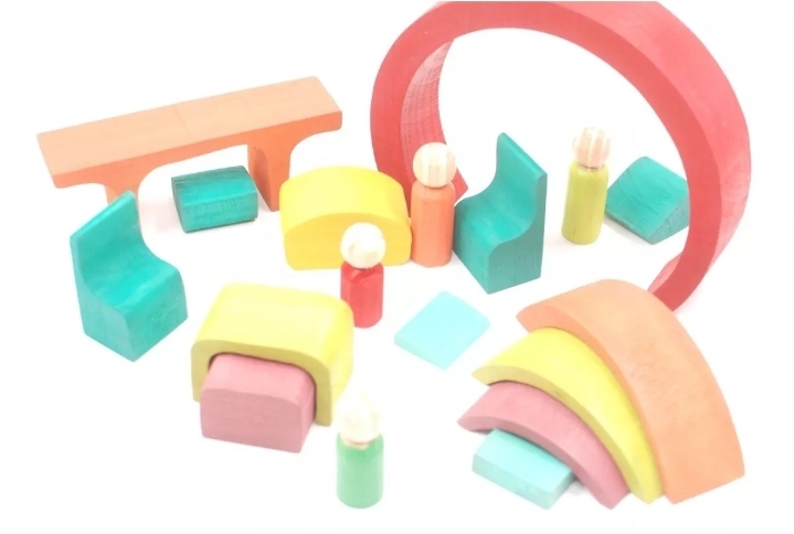 Casa Montable Muñecos Madera Peg Dolls – Tienda Raíces